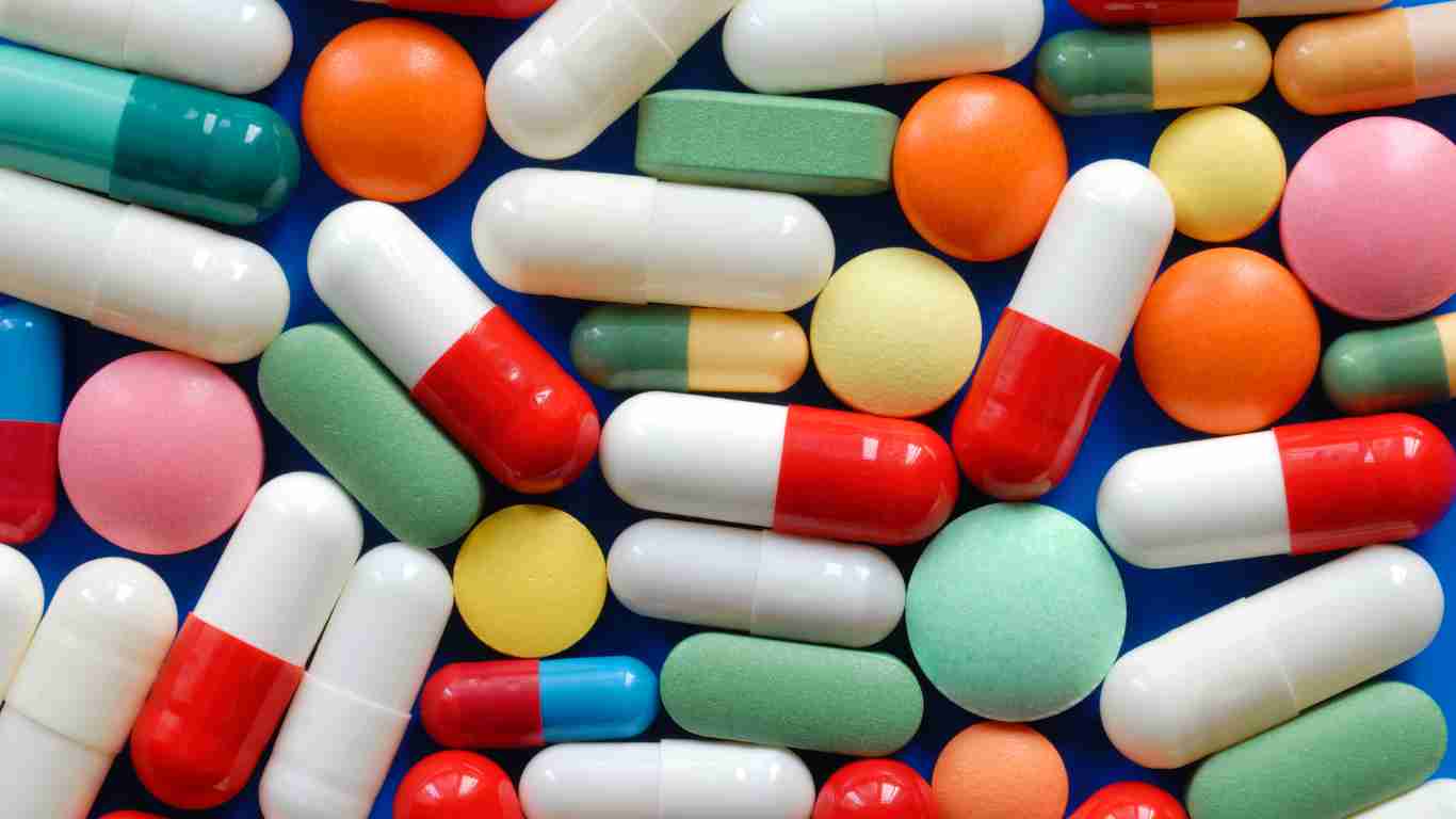 Perbedaan Golongan dan Jenis Obat Serta Tujuan Penggunaannya | Mandira ...