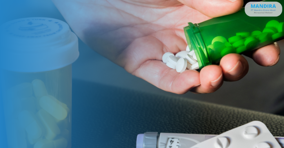 Jarak Waktu Minum Obat yang Tepat: Panduan dan Tipsnya | Mandira Distra ...