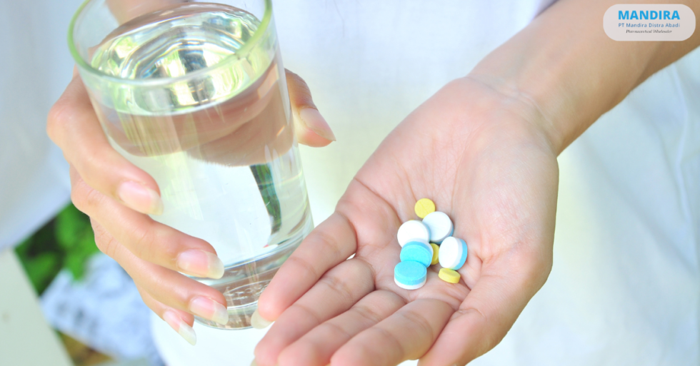 Jarak Waktu Minum Obat yang Tepat: Panduan dan Tipsnya | Mandira Distra ...