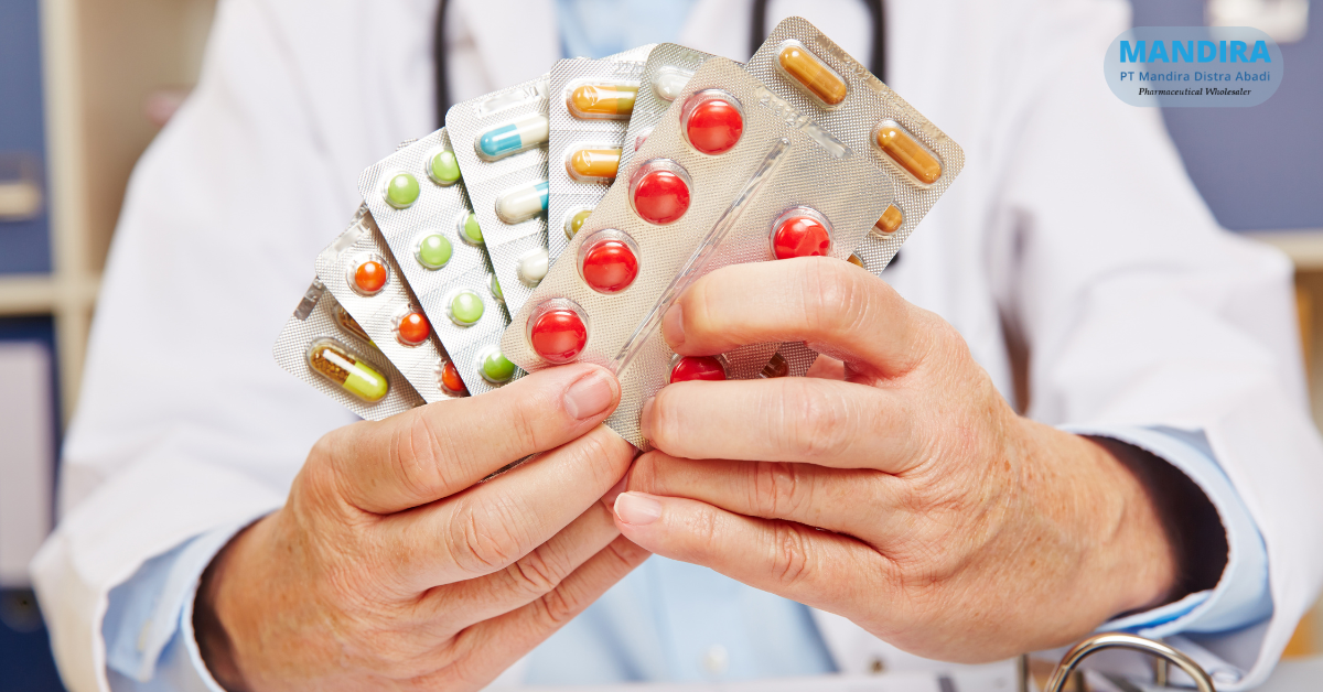 Efek Samping Obat: Jenis, Faktor Penyebab, dan Cara Mengatasinya ...