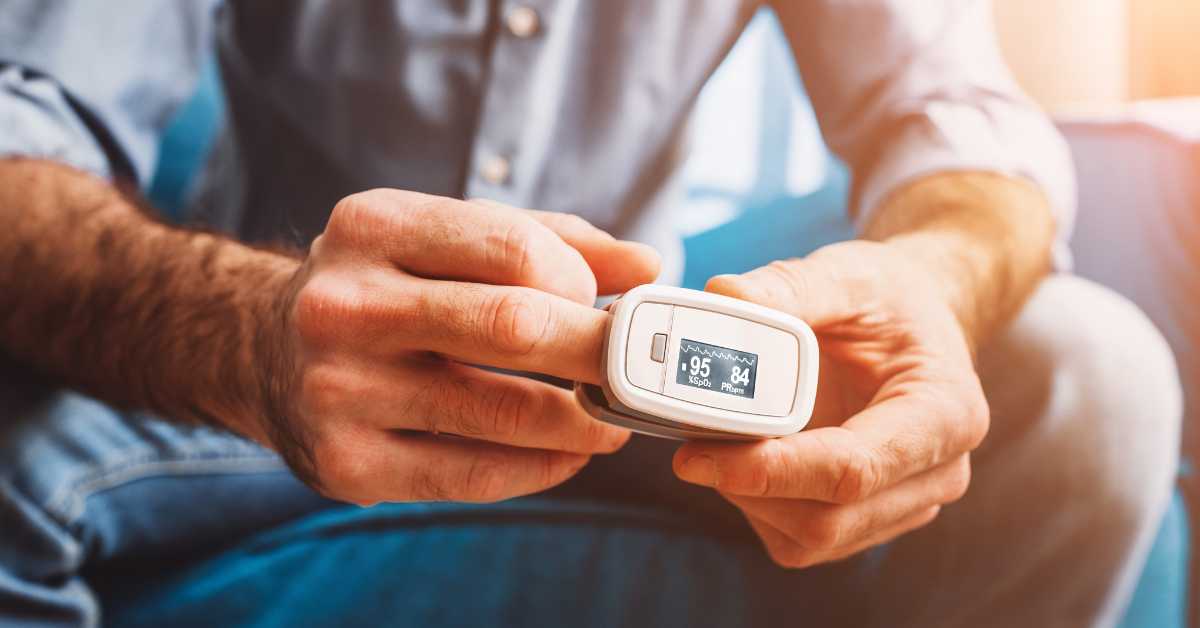 Begini Cara Mengecek Saturasi Oksigen yang Benar
